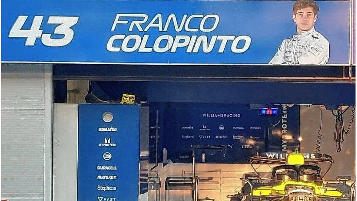 Franco Colapinto tiene su box armado, pero con un error de ortografía
