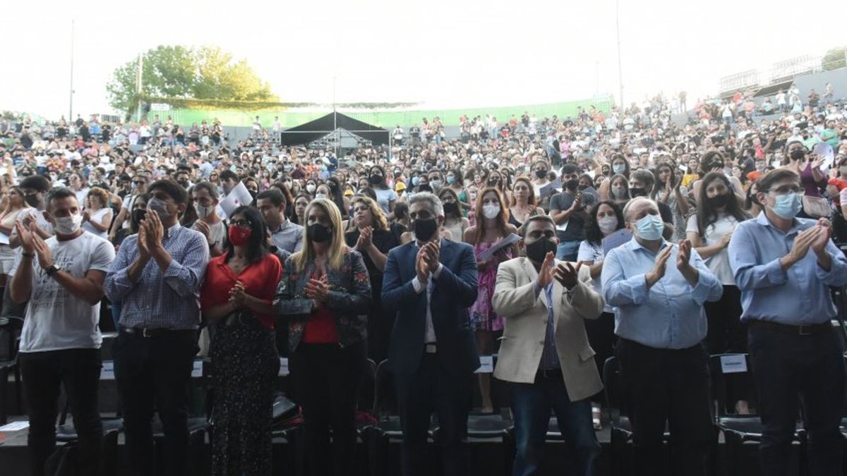 La Escuela de Oficios de la UNR entregó sus primeros diplomas