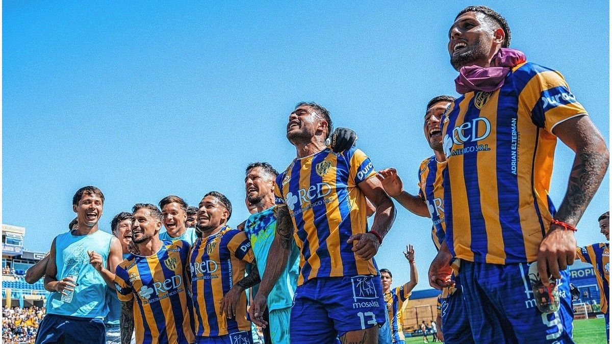 Atlanta goleó a Chaco For Ever y avanza en el Reducido