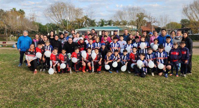 Con globos blancos y en silencio recordaron al pequeño Santino Romero