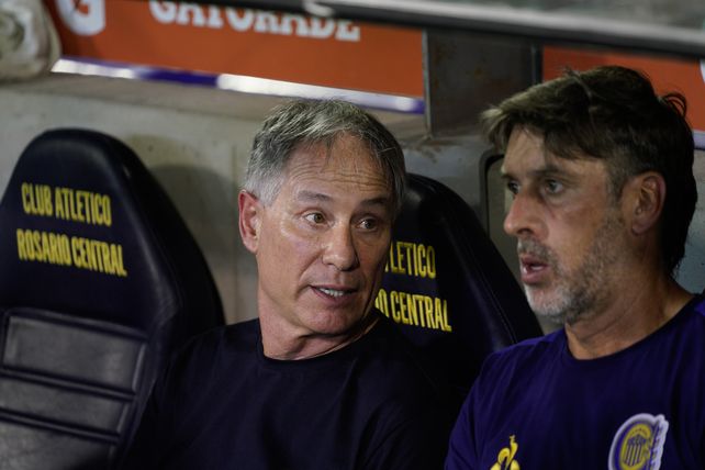 Central tiene los nombres para el clásico y Holan iría con la base conocida