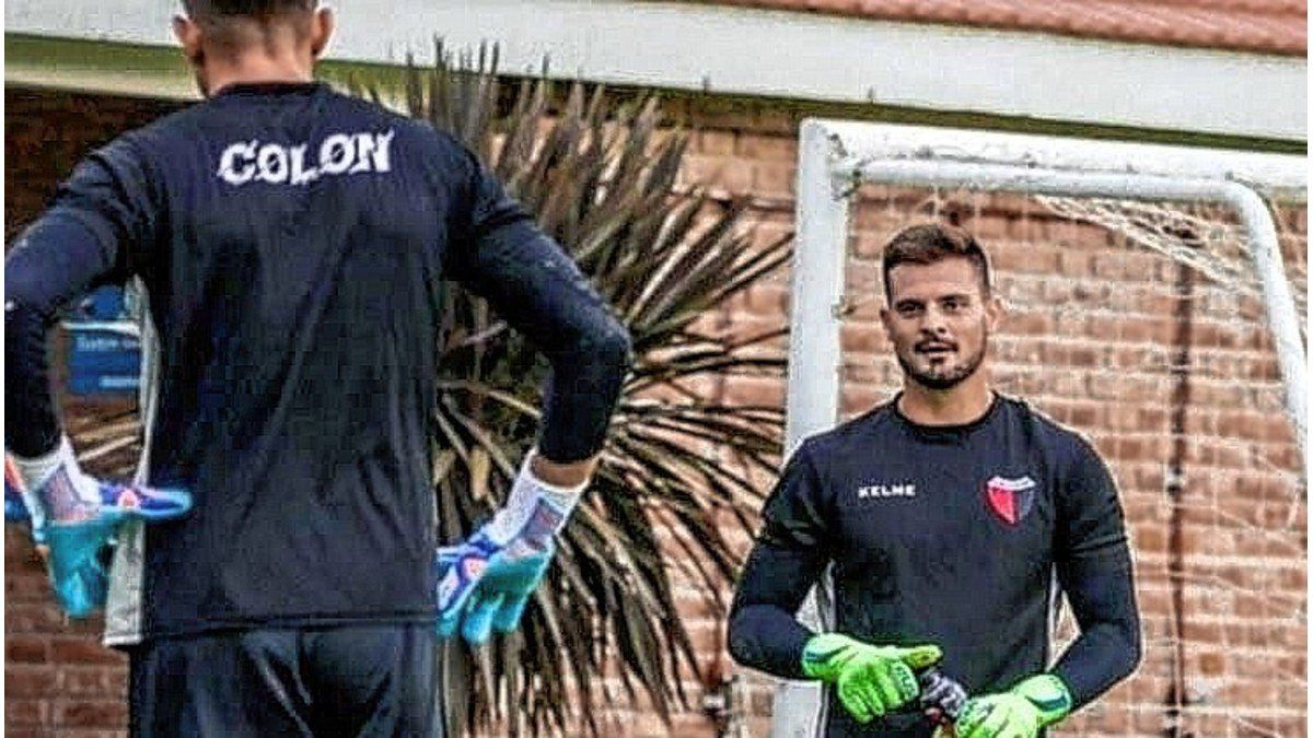 Cuándo fue y cómo le fue a Colón la última vez que cambió su arquero