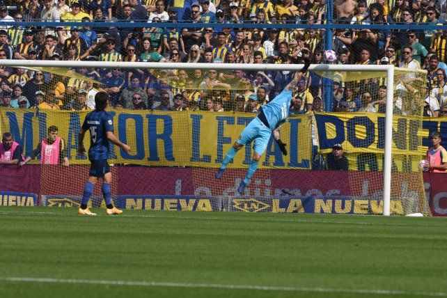 Central: con Broun, la red está tirante