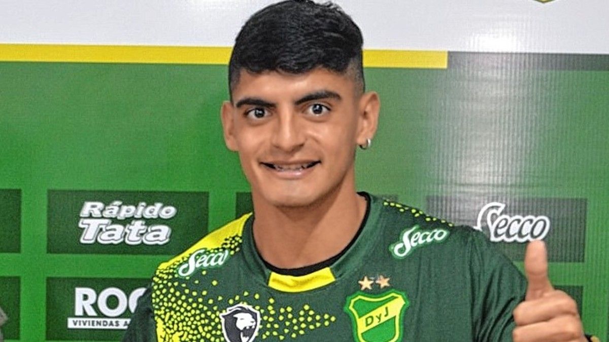 Arsenal tiene a Rivero y llegó a la docena de caras nuevas