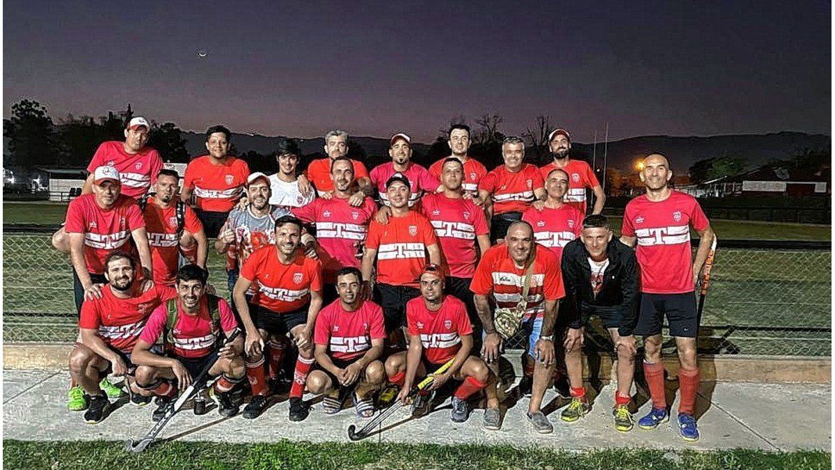 Talleres, subcampeón del primer nacional de Papis Hockey