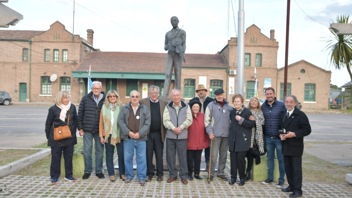 Venado Tuerto rendirá mañana un homenaje a Cayetano Silva a 103 años de ...
