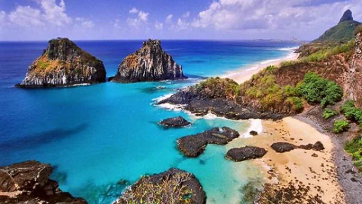 El litoral de Brasil alimenta las fantasías del viajero entre la arena ...