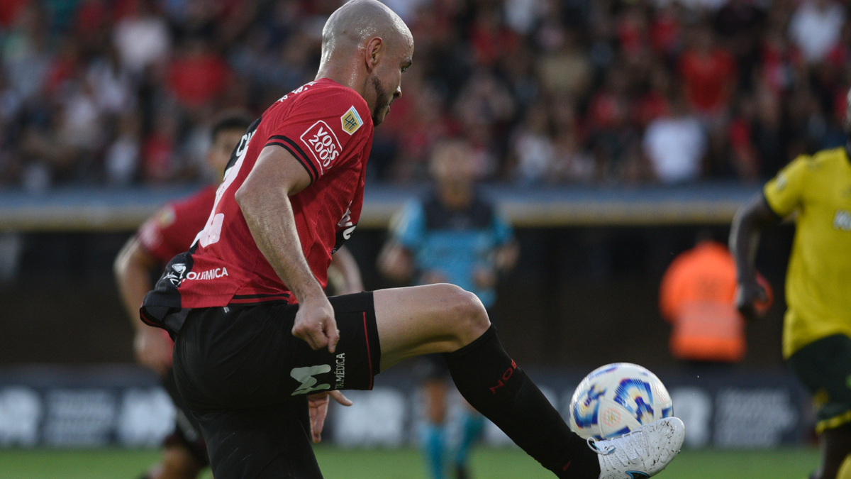 Newells jugará el clásico con Éver Banega y Cocoliso González entre los ...