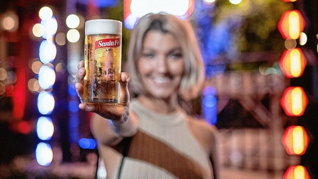 Cerveza Santa Fe festejó el Día del Liso y anunció promociones durante ...