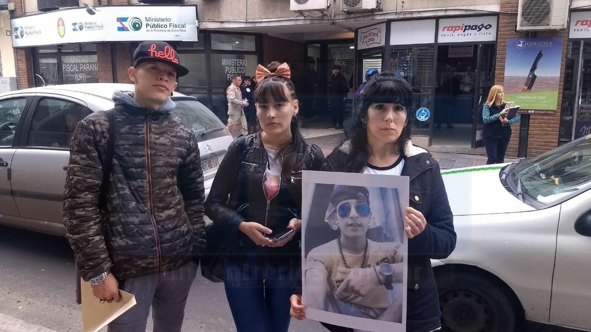 Familiares de Brian Farías, pidieron Justicia frente a Tribunales