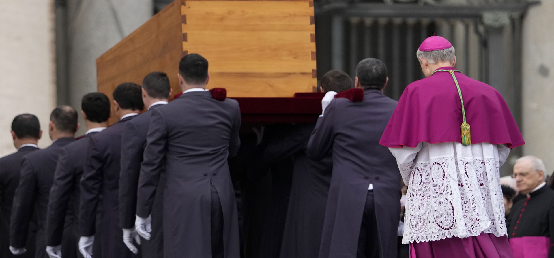El funeral de Benedicto XVI en imágenes