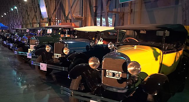 Santa Fe celebró la primera Fiesta Provincial de Autos y Motos Antiguas