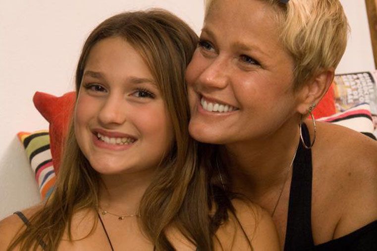 La hija de Xuxa ya deslumbra con su belleza