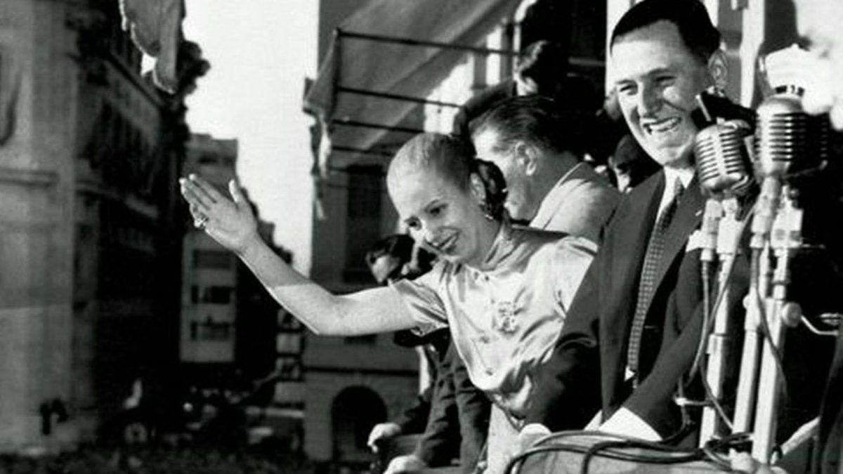 La vida de Evita en imágenes: de la niñez al mito