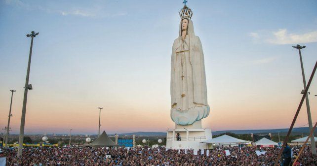 Brasil inauguró una estatua de la Virgen María más alta que el Cristo ...
