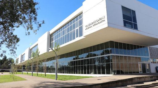 Peter Turkson y Robert Sarah: los candidatos a Papa negro para suceder ...