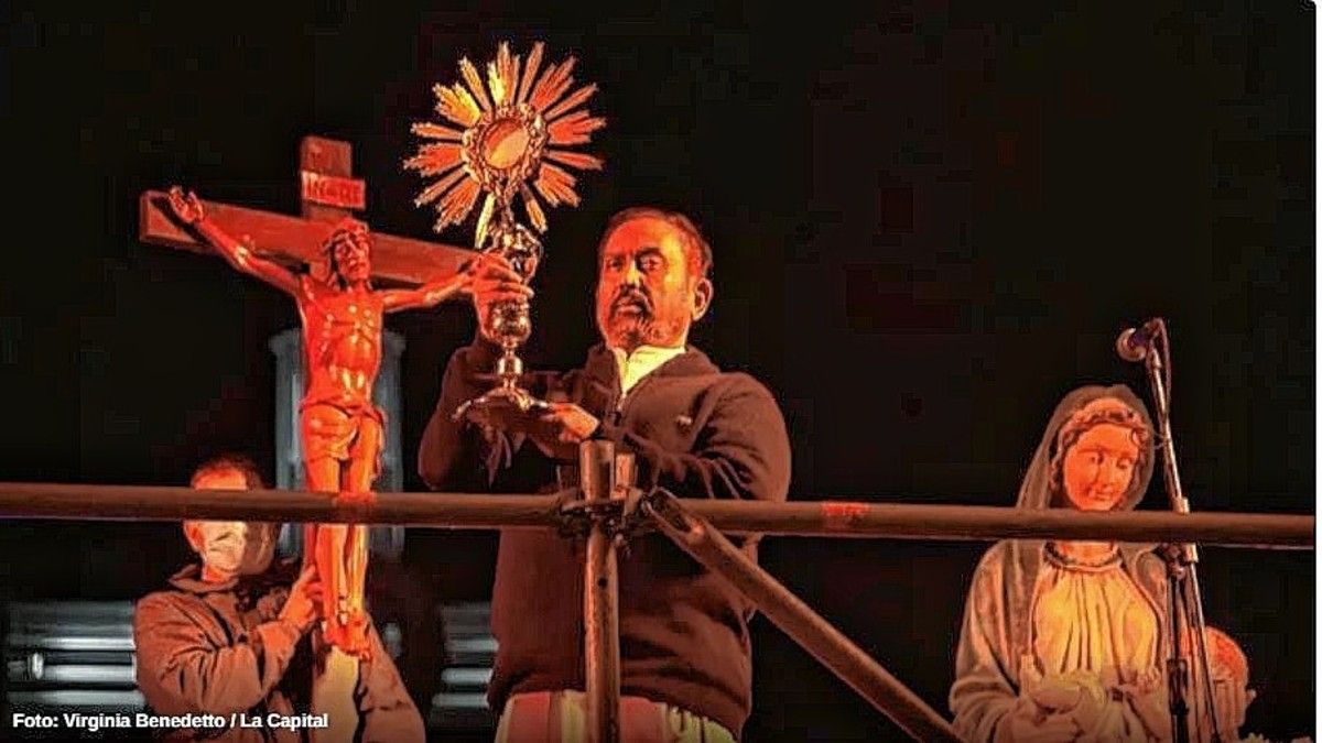 El Padre Ignacio confirmó que hará el Vía Crucis por televisión y ...