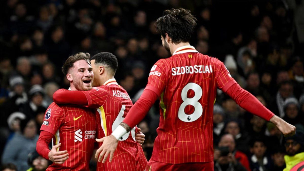 Liverpool más líder que nunca: victoria con lluvia de goles ante Tottenham