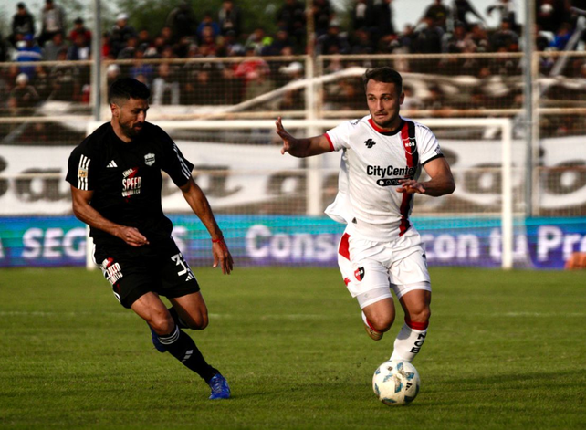Newells gracias al gol de May y las manos de Hoyos venció 1 a 0 a Riestra
