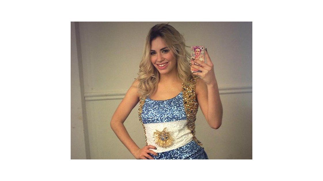 Lali Espósito sorprendió con un body para alentar a la selección