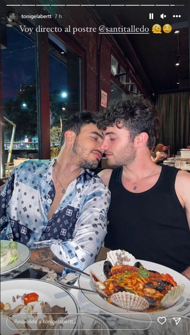 Se conocieron filmando ATAV 2 y se pusieron de novios en la vida real