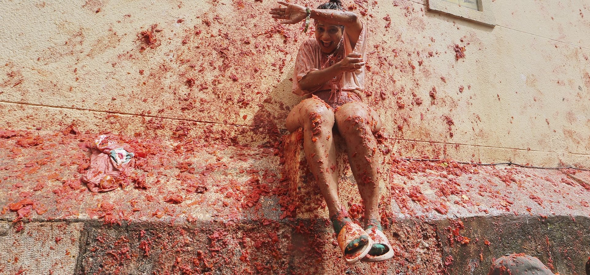 La Tomatina de España cumple 80 años: la icónica batalla de tomates en ...