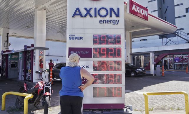 Shell, Puma y Axion se sumaron al aumento de precios de YPF