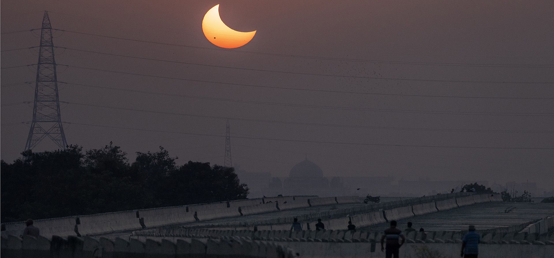 Las imágenes del último eclipse solar del año