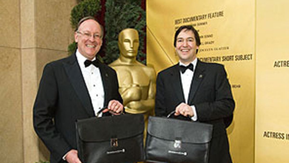 Hollywood se esfuerza para darle nuevos brillos al Oscar