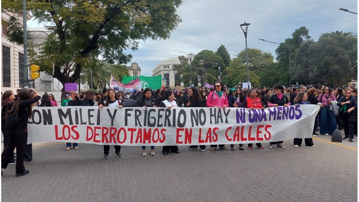 Ni Una Menos volvió a las calles de Paraná con un reclamo por la ...