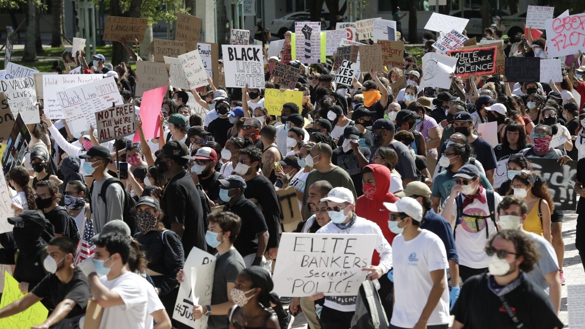 Continúa en EEUU la ola de protestas por un crimen racial