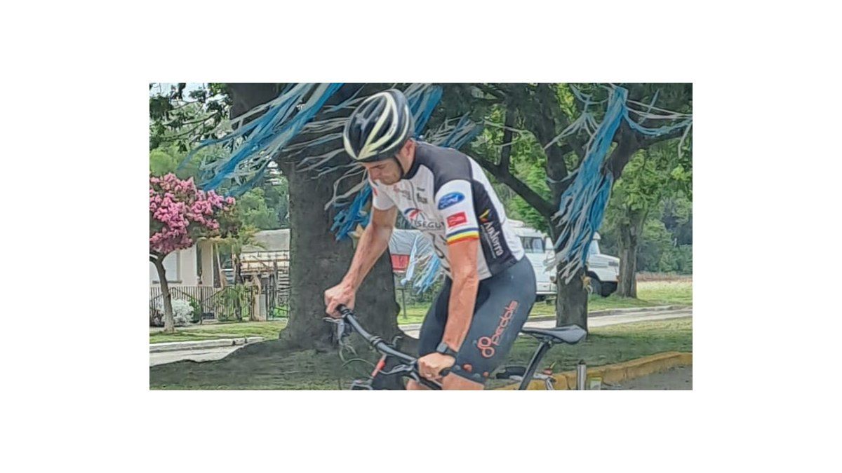 Lionel Scaloni, el técnico y la gente sobre ruedas