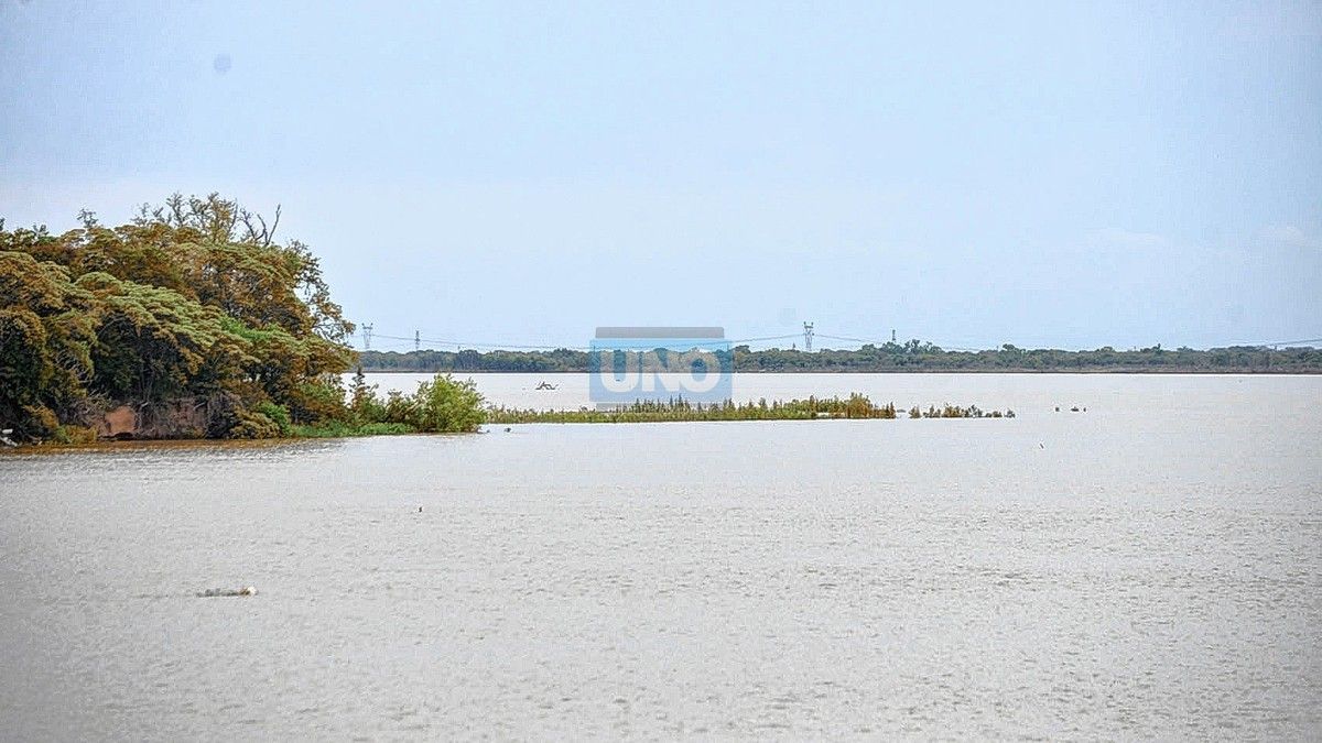 El río Paraná alcanzó su máxima altura en más de un año