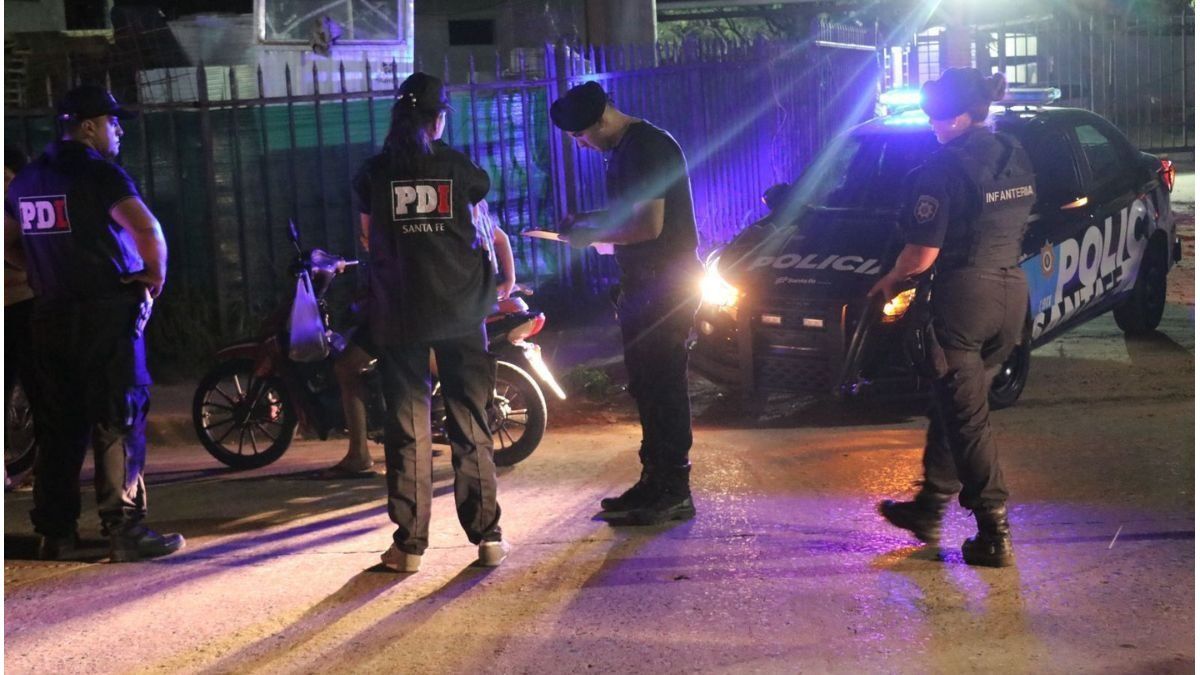 En septiembre, la Policía de Santa Fe detuvo a 692 personas por ...