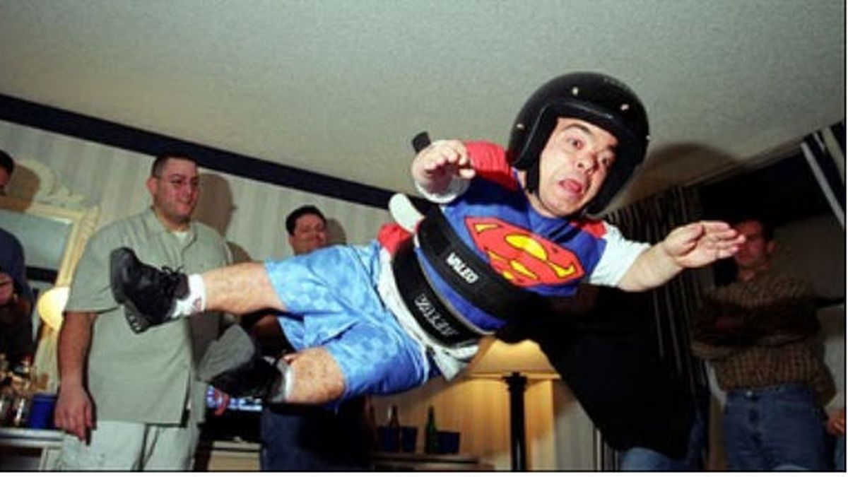 Proponen en Miami restaurar el lanzamiento de enanos contra la pared