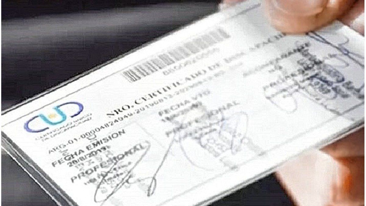 CUD sin vencimiento: medida con adhesiones y resistencias