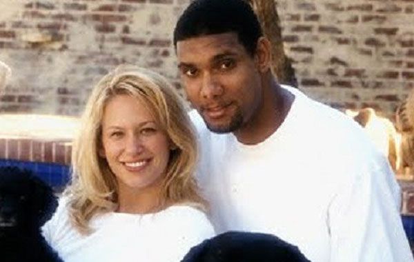 En pleno juicio de divorcio, la ex esposa de Tim Duncan lo acusa de ...