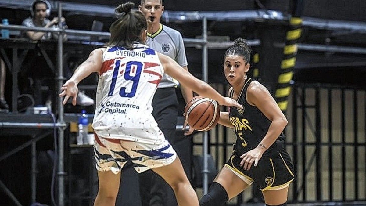 Camila Suárez la rompió en el triunfo de Obras Basket