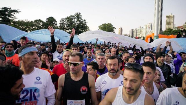 Postales del color y la alegría de la Maratón Internacional de la Bandera