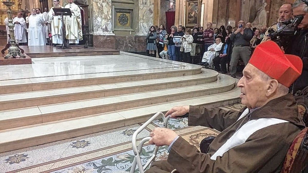 El entrerriano Luis Dri recibió sus atributos cardenalicios