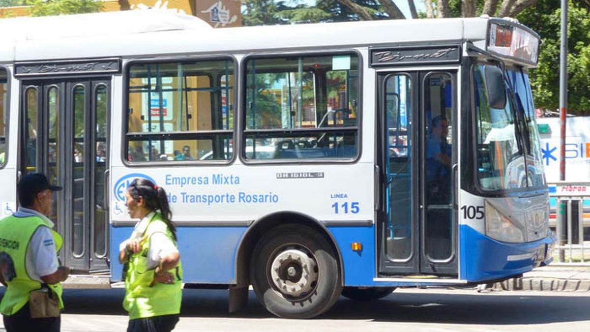 Asaltan al pasaje de un colectivo de la línea 115 en el corazón de ...