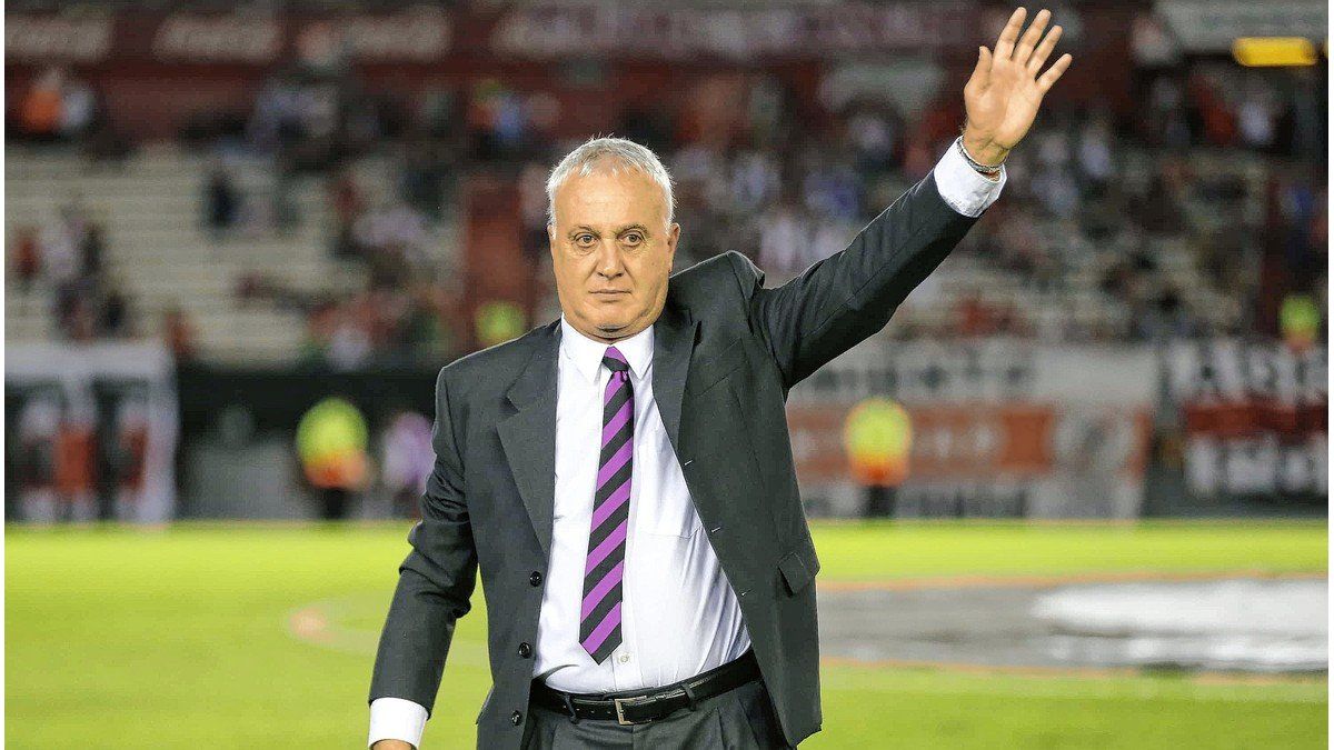 Alonso hizo pública su mala relación con Passarella