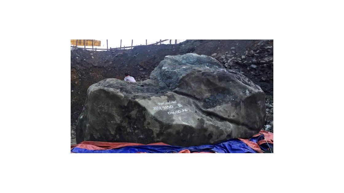 Encuentran roca de jade de 175 toneladas en Birmania, que está valuada ...