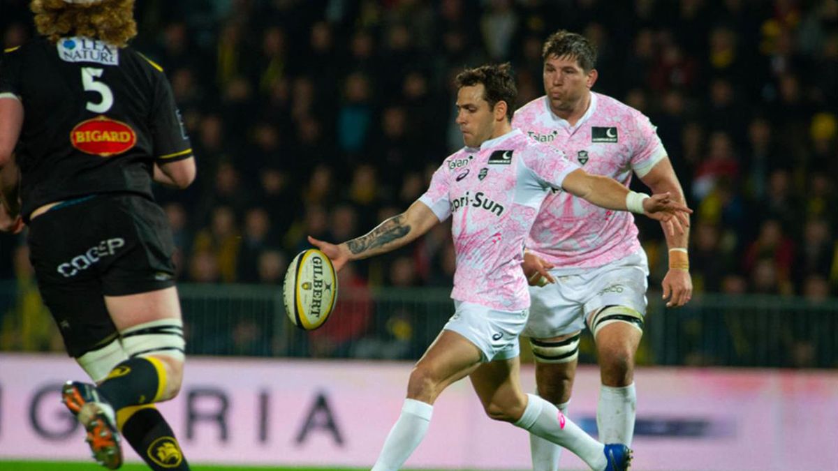 Nicolás Sanchez, uno de los rugbiers que más gana