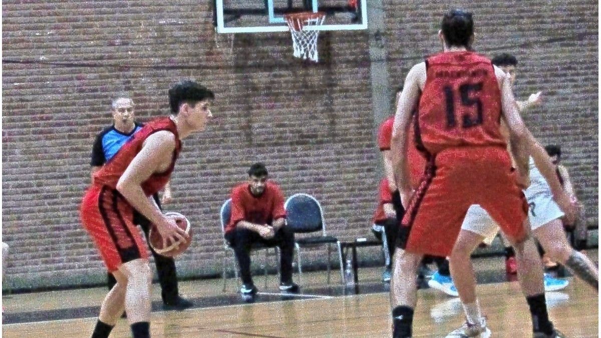Colón perdió contra Montmartre en la recta final de la Liga Argentina