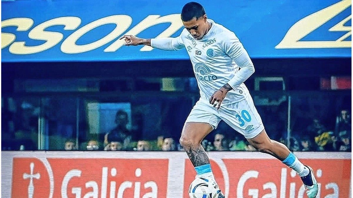 ¿Cuál es la traba que separa a Rodrigo Saravia de Unión?