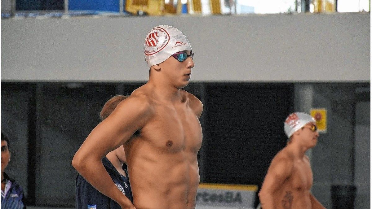 Comienza el open de natación en el natatorio de Parque Roca