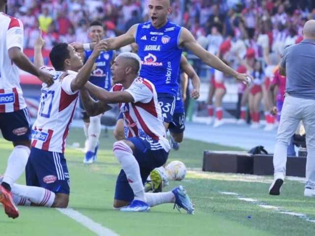 El Junior de Mele y Olivera dio el primer paso en la final en Colombia