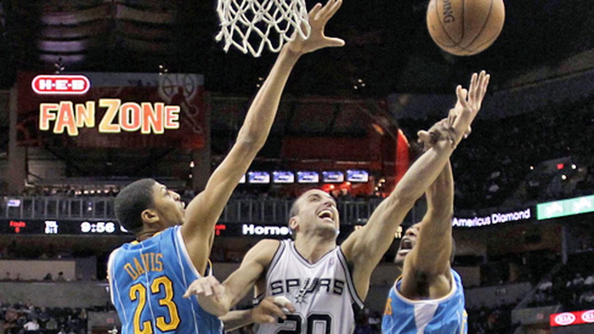 Manu Ginóbili aportó en la victoria para San Antonio en la NBA
