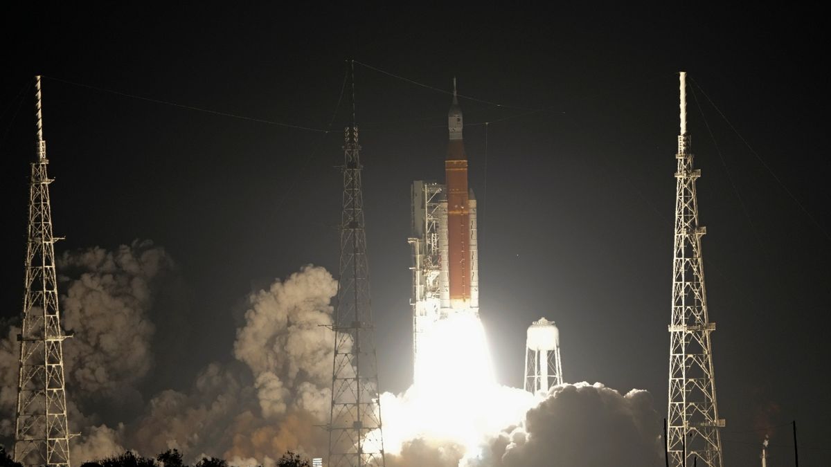 El megacohete Artemis de la Nasa partió con éxito hacia la Luna El megacohete Artemis de la Nasa partió con éxito hacia la Luna